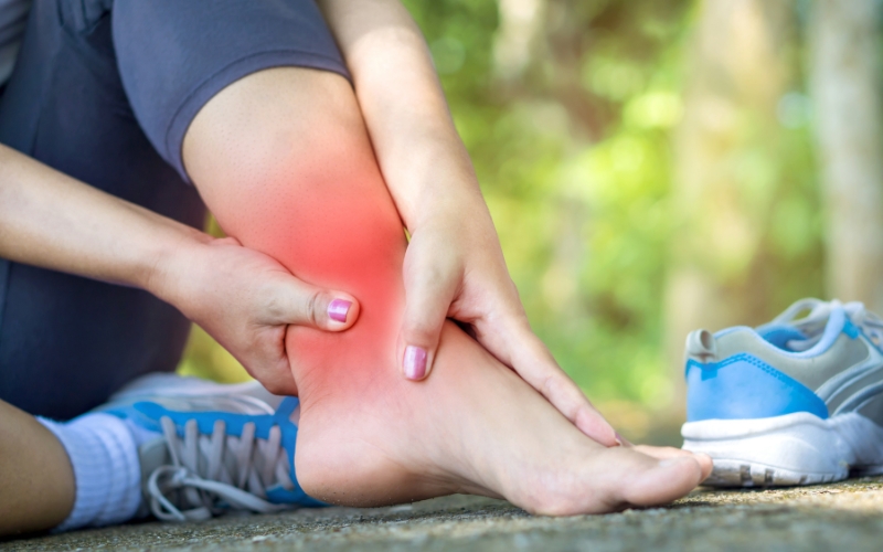 Common Causes And Symptoms Of A Hip Sprain Or Strain